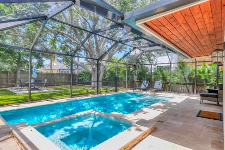 Sarasota Oasis- Arlington Park Monthly Rental - Sarasota, FL