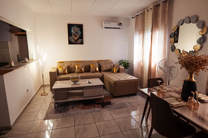 Gabon Happiness House Tivoli Glass - Libreville