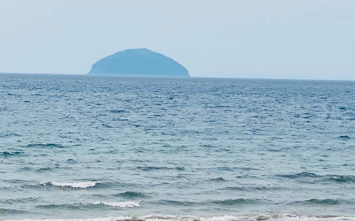 3-bedroom Caravan With Decking & Ailsa Craig Views - Girvan