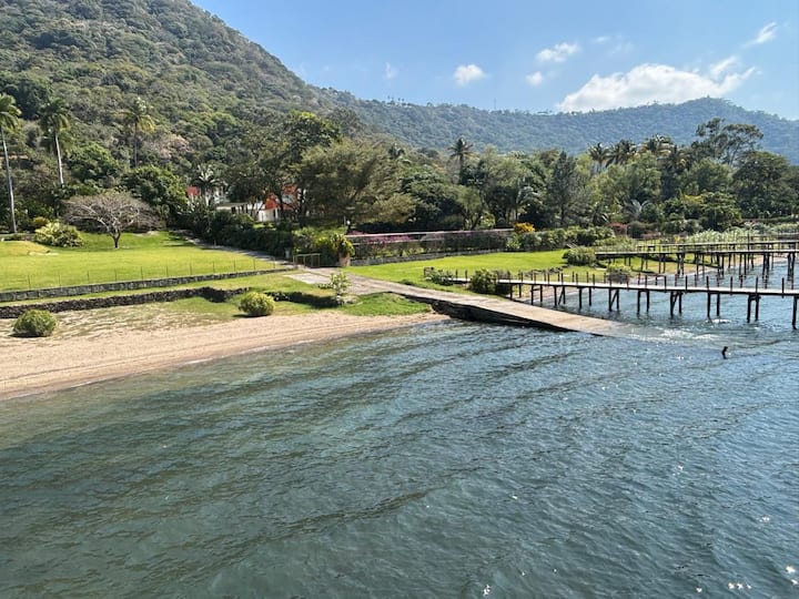 Casa Privada Frente Al Lago Coatepeque - El Salvador
