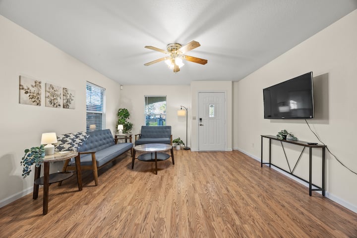 Private 1bedroom - Near Dt Sac, Ucd & Sutter - Sacramento, CA