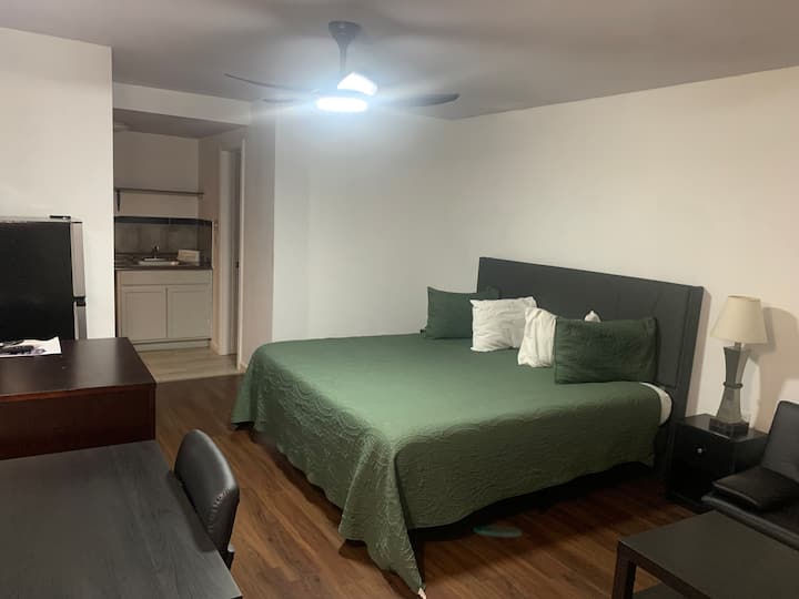 The R Nite Star Inn & Suites In Arlington Texas - Arlington, TX