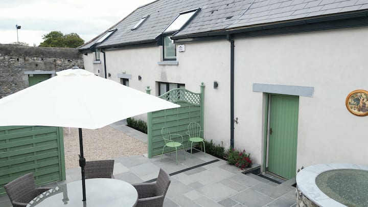The Mews - At The Cashel Regency - Cashel