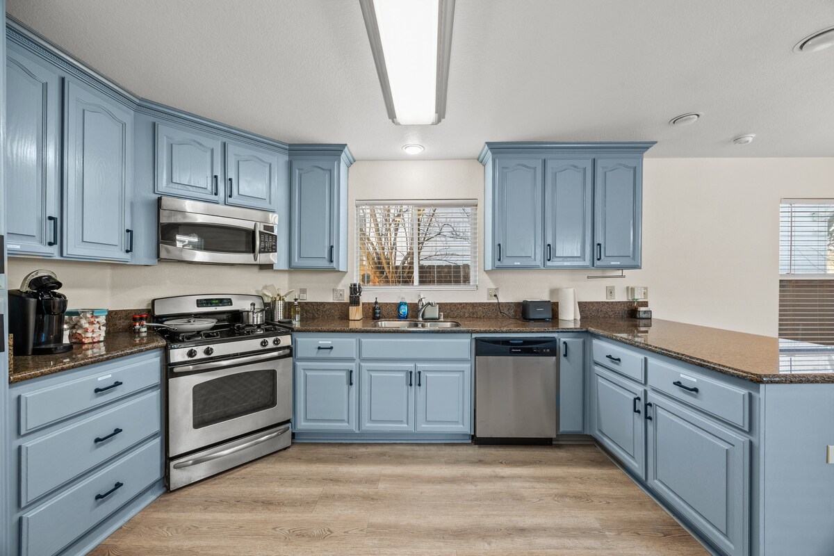 Modern Private Room - Near DT Sac, UCD & Sutter - Houses for Rent in ...