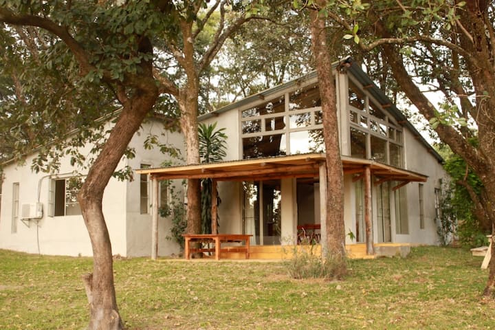 Forest House - Minimum 1 Month Rental - Zambie