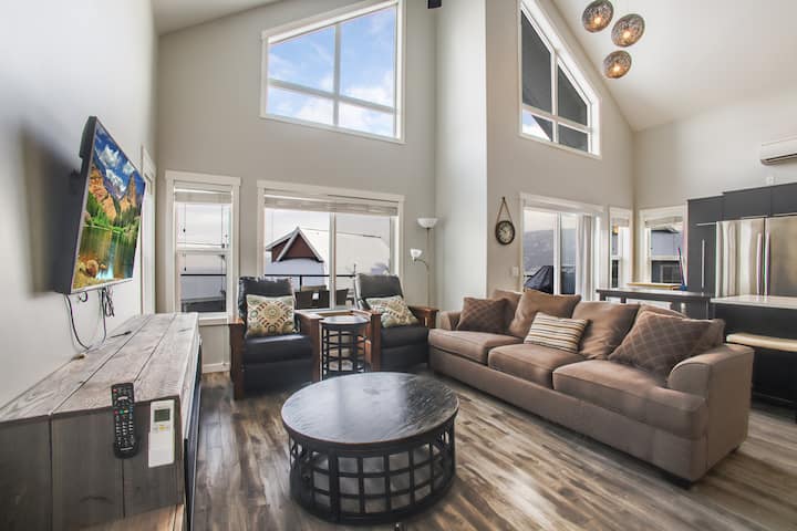 La Casa Cottage 166-modern 2 Bedrooms With Loft - Lake Country
