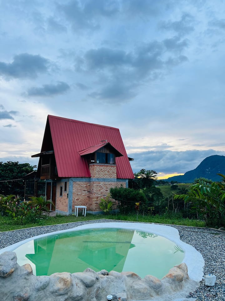 Casa De Campo Con Piscina Y Vista Al Morro - Moyobamba