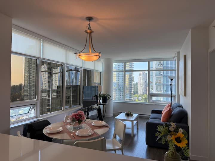 Great Location 2br&2bt Condo Burnaby - Burnaby