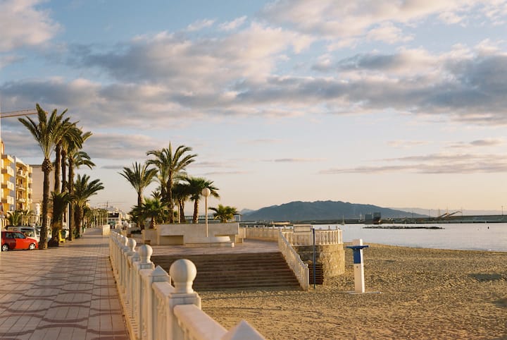 Apartamento Junto Al Paseo Marítimo. - Garrucha