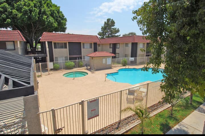 Walkable Asu Apartment/near Hospitals & Downtown - Tempe, AZ