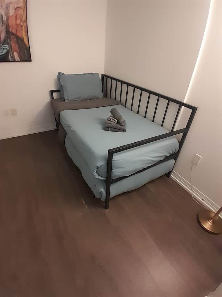 Apartment With 3 Beds - Port Hope