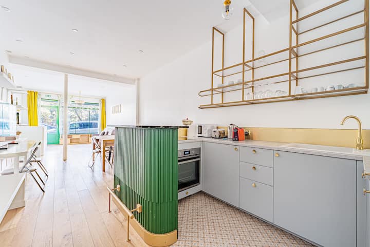 Cozy Flat With 2 Bedrooms -Saint Germain Des Prés - Brochant - Paris