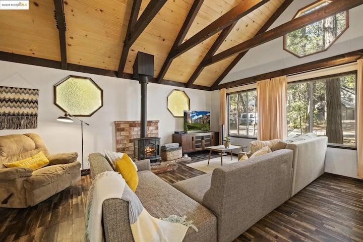 Mockingbird Cottage, Walking Distance To Downtown - Twain Harte