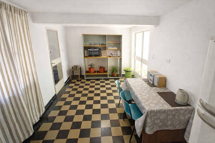 Calle Ancha - Caroya Bed And Breakfast - 1 Viajero - Jesús María