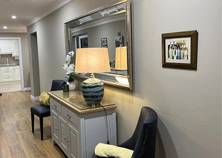 Gerrys Den - Dundalk