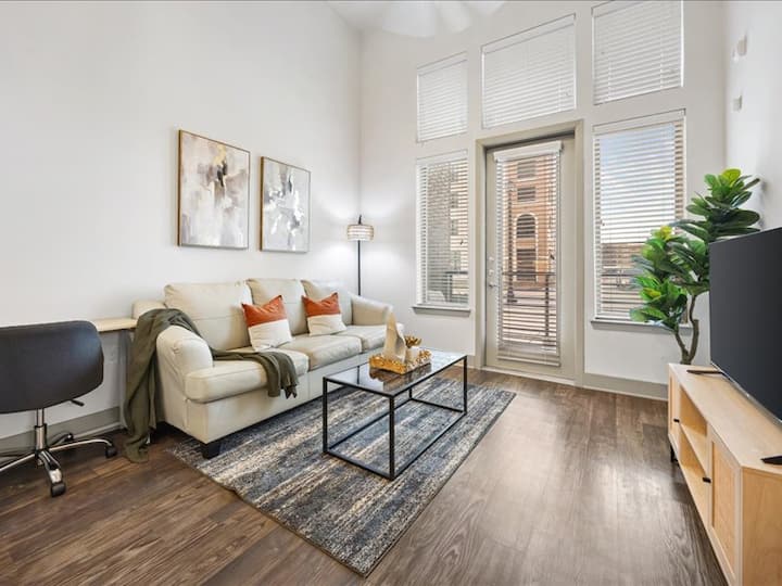 Serene Frisco Apt With Pool, Ev Charger And Gym - フリスコ, TX