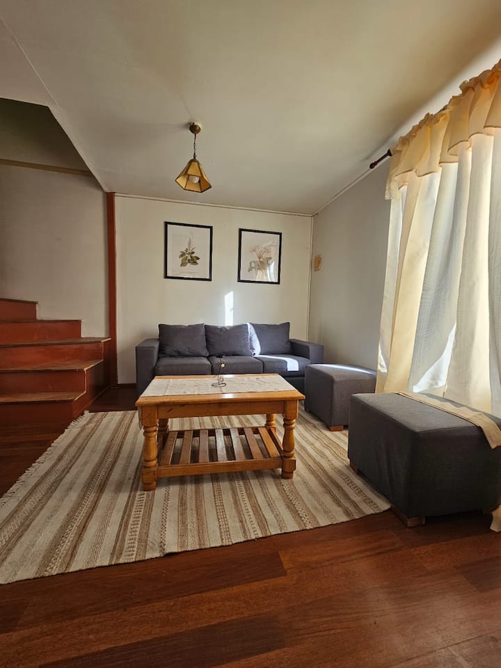 Casa En Castro, Sector Residencial. - Castro, Chile