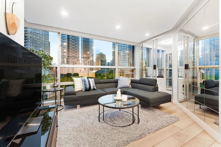 Central Downtown Vancouver Condo With Free Parking - Vancouver