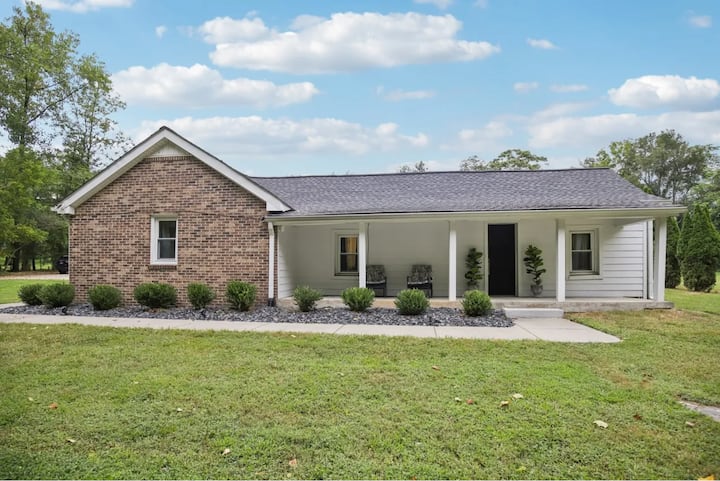 Historic Home On Acre Lot 25 Min From Nashville - Old Hickory Lake, TN