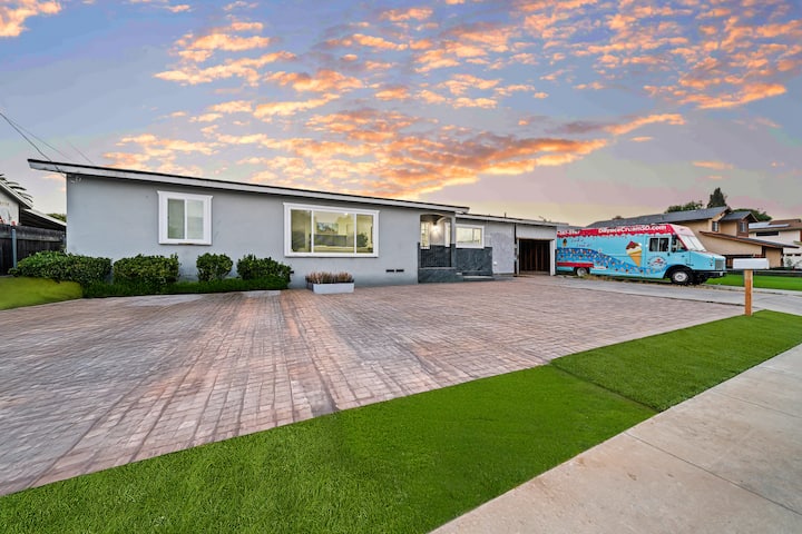 4br/2bth Hottub, Kingbed, 80"tv, Gated Yard, Ranch - Lakeside