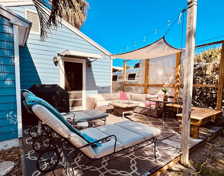 Boho Jensen Beach Cottage Sleep 6/park Boat/fish - Stuart, FL