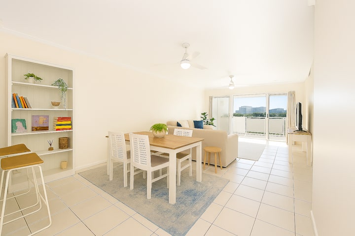 New Listing! City Apartment Close To Everything - Townsville