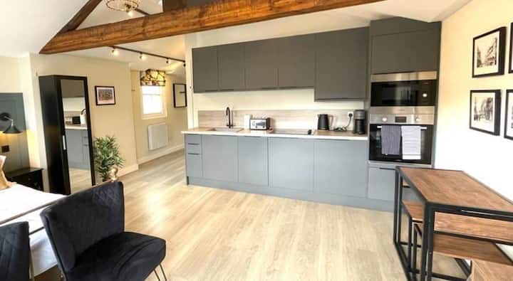 Flat Bridge Street - Lovely Bedrooms - Chester