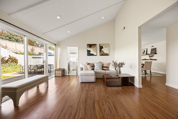 Key Hosting Co I Mission Viejo - Laguna Hills, CA