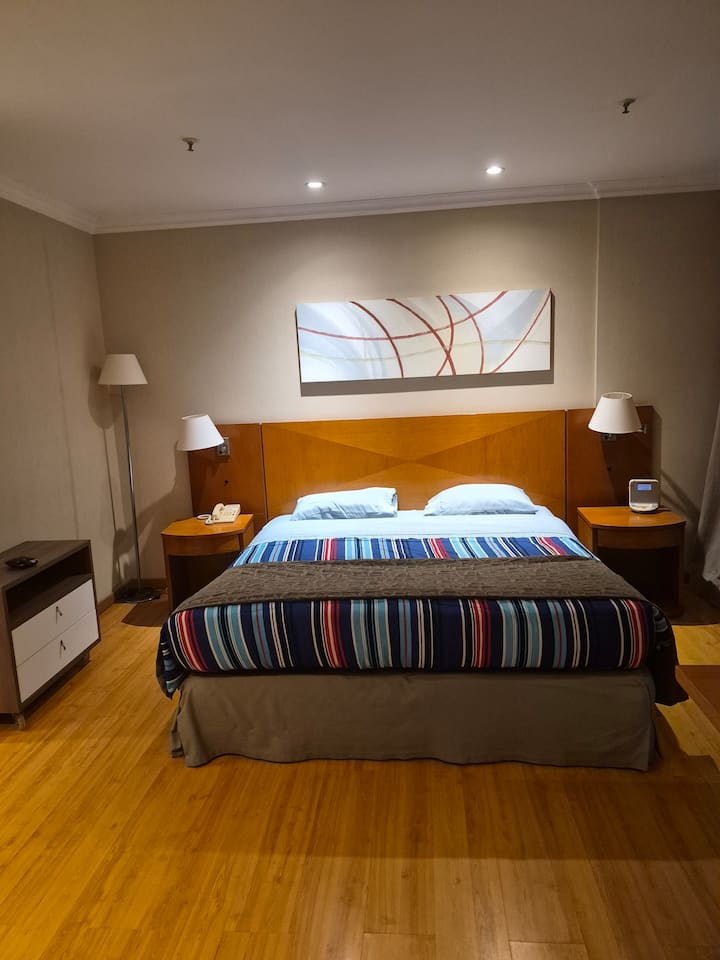 Quarto De Hotel Excelente Na Barra Da Tijuca. - Rio de Janeiro