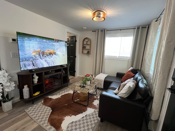 Cozy Aurora Retreat | Steps To Creamer’s Field - 페어뱅크스