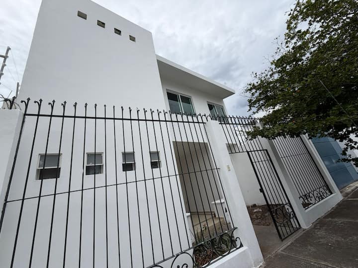 Casa Real Santa Fe - Colima