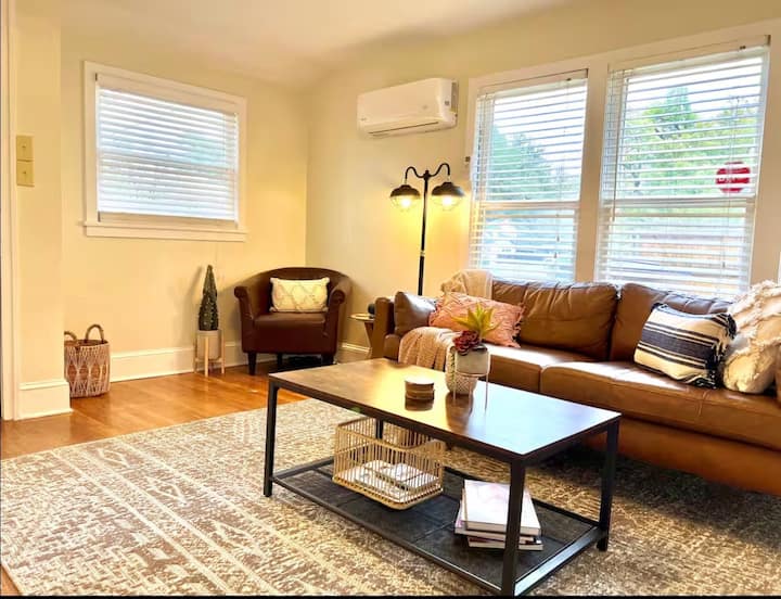 Southwest Modern Home Located In Santa Rita - San Angelo, TX