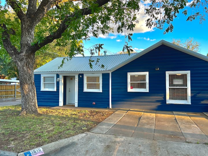 The Blue Oasis | 2br Cottage W/pet-friendly Yard - San Angelo, TX