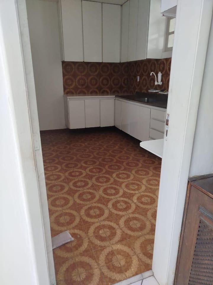 Apartamento Enorme Na Pituba - Salvador