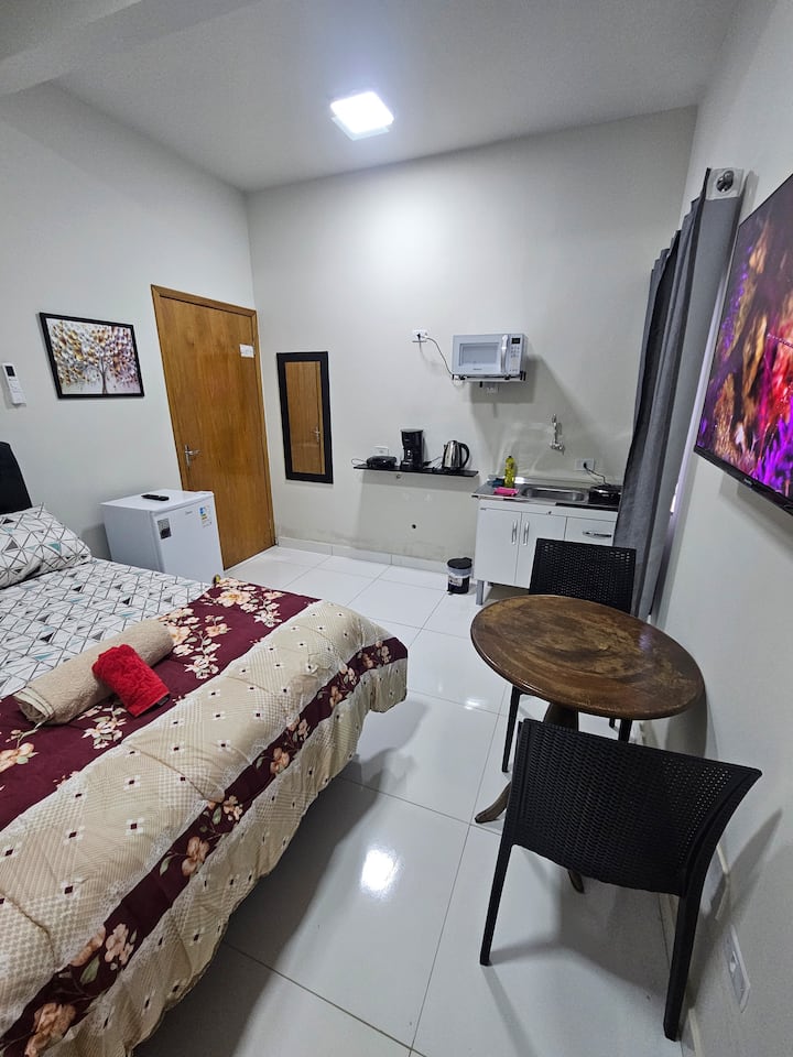 Studio 08, Suíte, Garagem Em Frente - Maringá