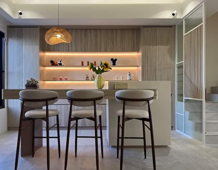 日出香頌Sunshine Villa
3f 標準二人房(陽台戶) - 外埔區