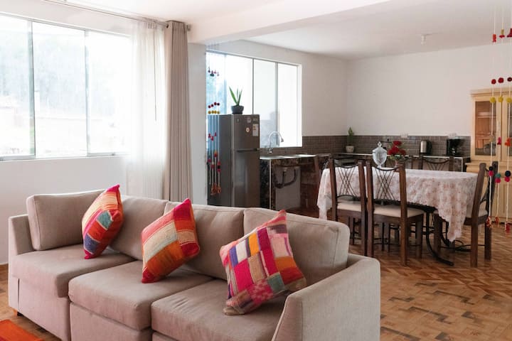 Economic Family Apartment + Free Airport Pickup - Cusco
