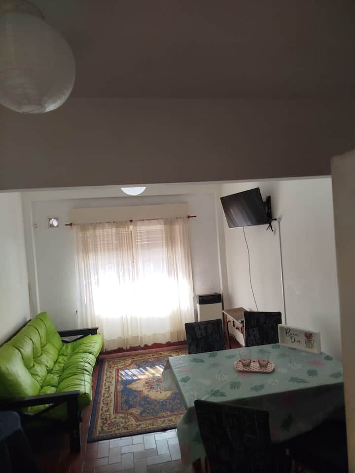 Lo De Merceditas - La Falda