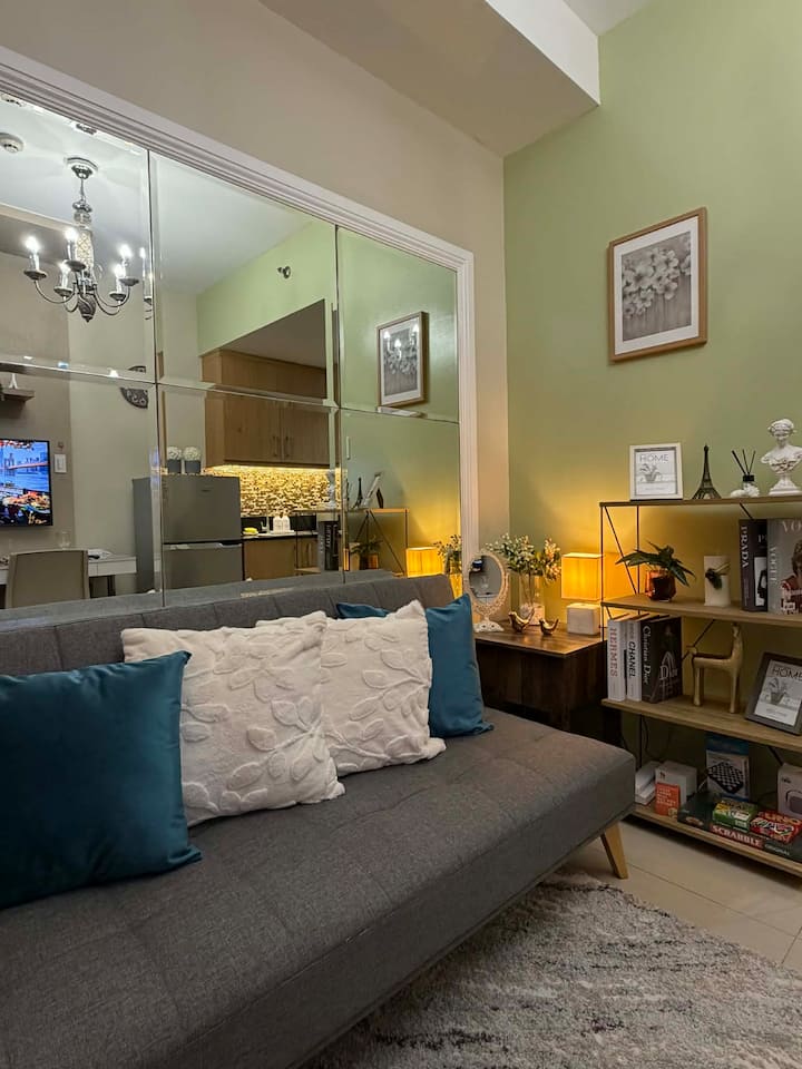 Neo-classic 1br | Wifi+netflix @Shell Res Near Moa - Ninoy Aquino Airport (MNL)