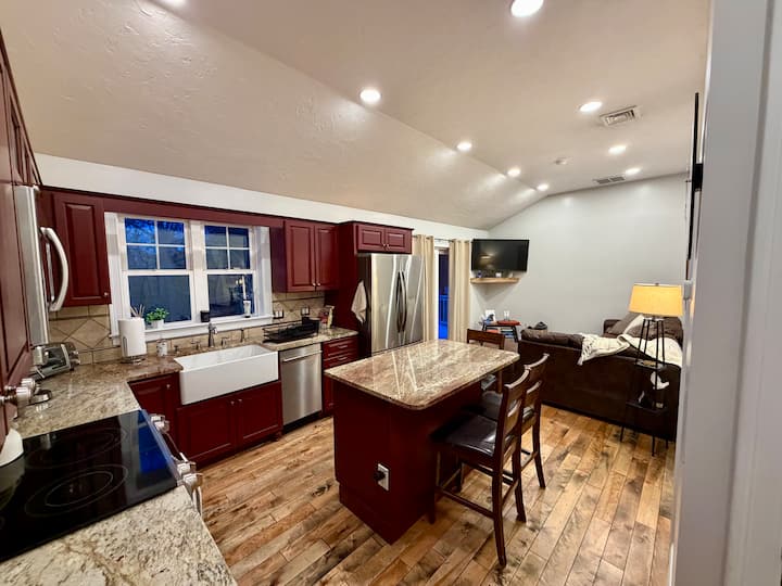 Cozy Private Apartment In Stoughton - Foxborough, MA