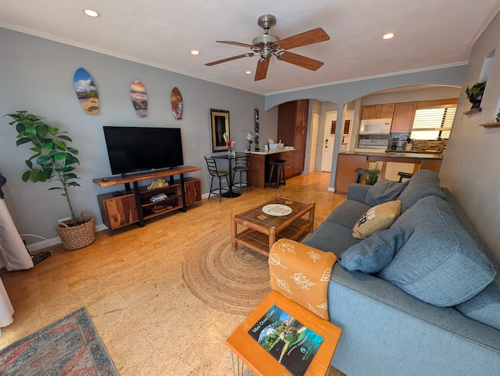 Steps To Beach Sand & Surf - Maui, HI