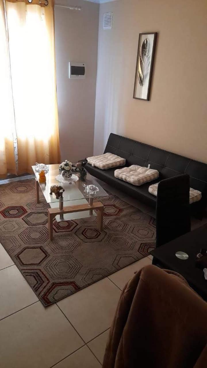 Se Arrienda Hermosa Casa Con Amplio Patio - Coronel