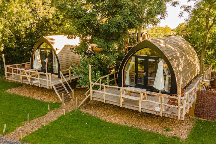 Sfeervolle Recreatiepod Aan Het Meer - Frisia