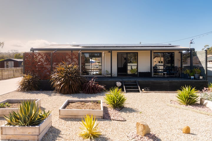 Cunae | A Peaceful Nest For Two In Coles Bay - Coles Bay