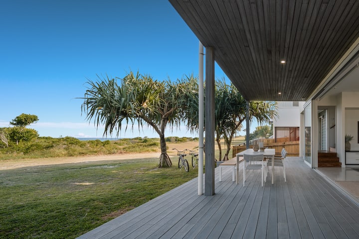 Dune House Absolute Beachfront - Pottsville