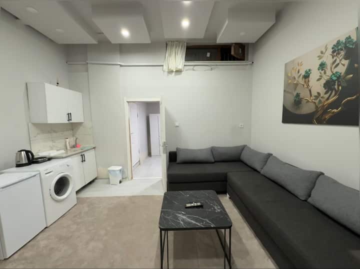 Merkezde 1+1 Daire | Uygun Fi̇yat | Netflix&youtube - Konya