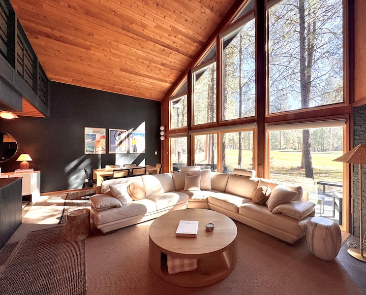 Cabin On The Green | Views Of Black Butte - Black Butte Ranch, OR