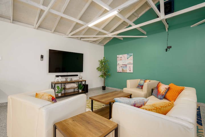 4br Escape Near Disney | Free Parking Included - La Mirada, CA