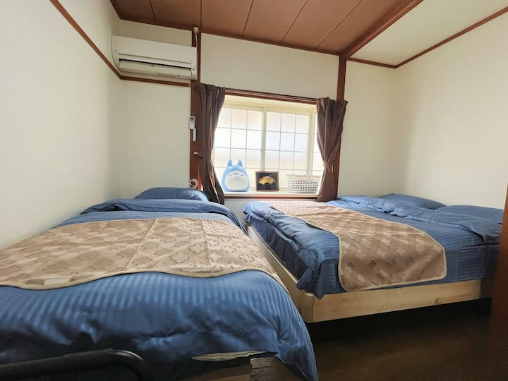 閑静な住宅街でご宿泊ください ，天神、博多、Paypay 巨蛋に直行するバスがあります - Fukuoka