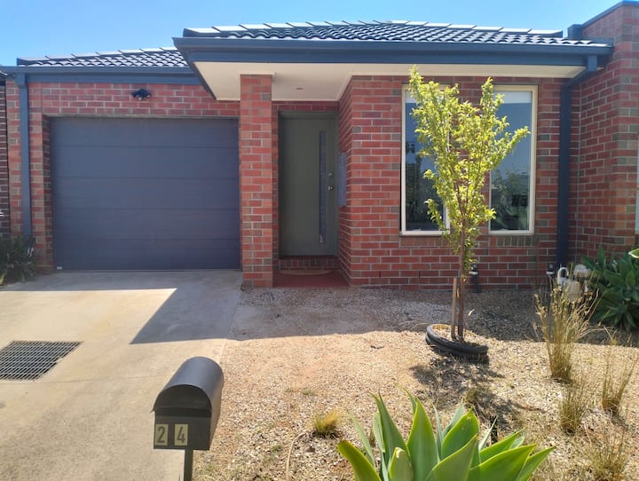 Comfort And Good Value - Bacchus Marsh